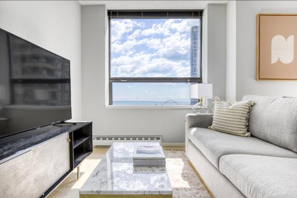 Streeterville Studio W Gym Pool Nr Navy Pier Chi-406 - Chicago, IL