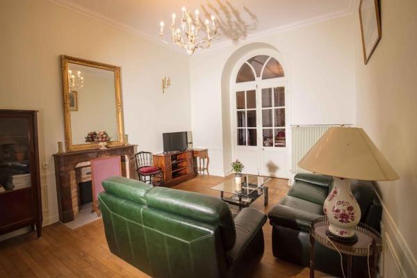 Grand Appartement A Maison Sculptée - Autun