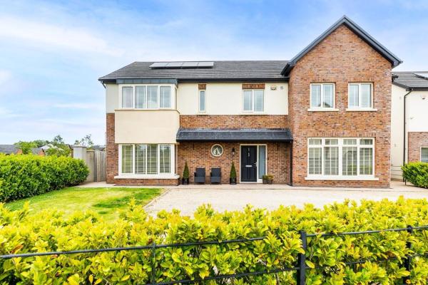 Modern Homestay Rooms 15 Minutes From Dublin Airport & 25 Minutes To Dublin City -