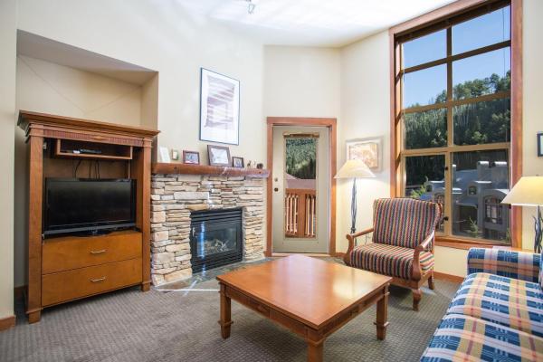 3506 - One Bedroom Den Standard Powderhorn Lodge Condo - Cottonwood Heights, UT