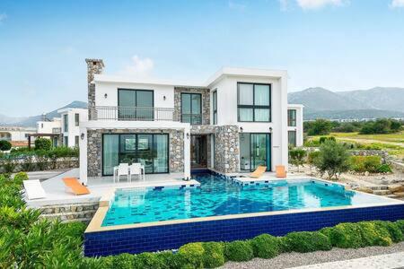 Joya Cypern Seaside Luxurious Villa And Private Pool - Northern Cyprus
