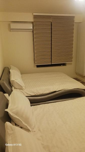 Trio Maria - Chitila