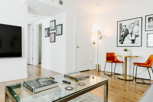 The Vinyl At Music Row - 1 Bedroom Apartment - United States