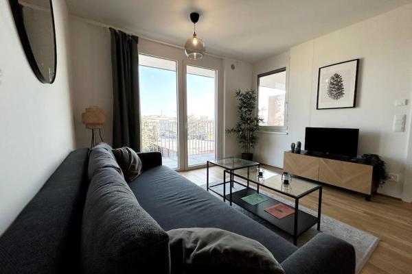 Stilvolle Wohnung Mit Balkon - Viena