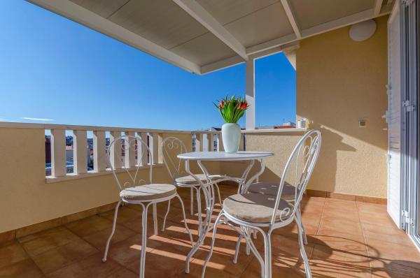 Apartments Kiwi - Trogir