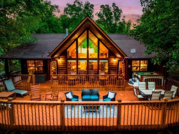 Joy's Retreat Cabin - Gatlinburg, TN