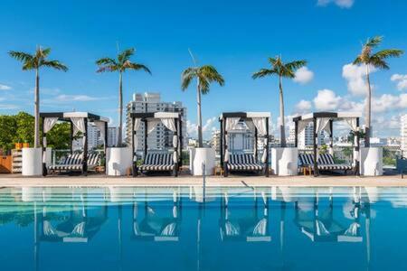 Luxurious Oceanview 1br Apt With Resort Amenities - Miami Beach
