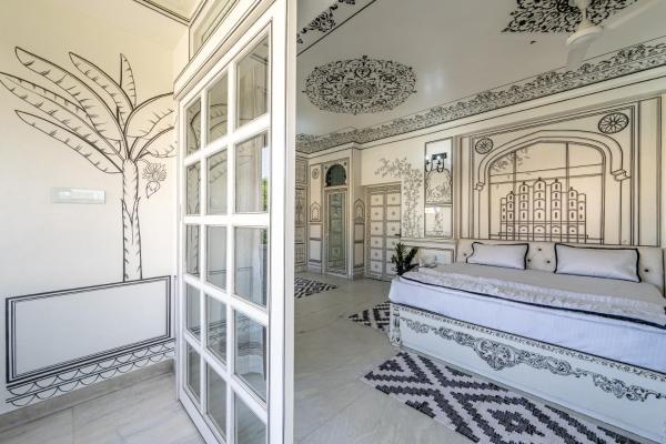 Lalluji Luxe - Jaipur