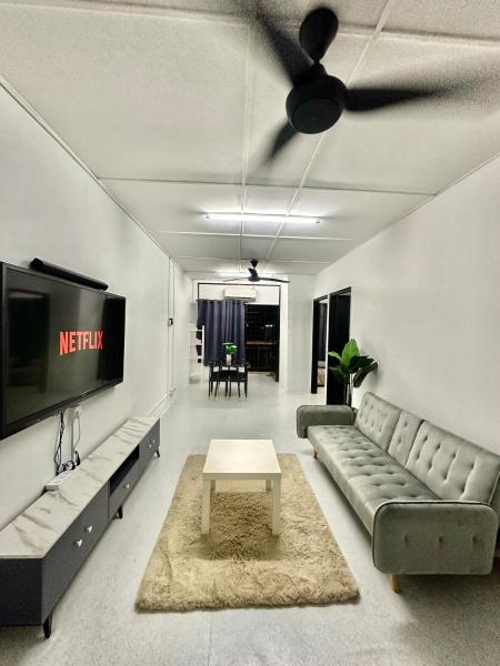 Homestay Syahezzie Fully Aircond Netflix With Jacuzi - Hulu Langat