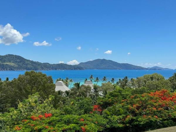 Poinciana 105 - Hamilton Island