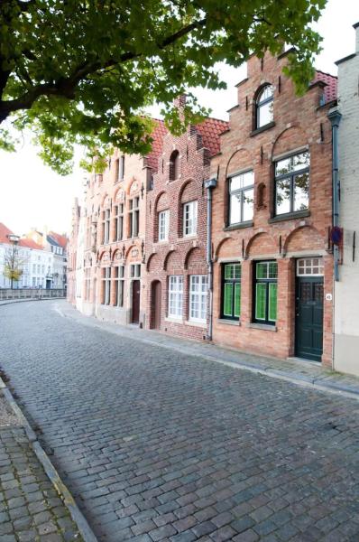 Brugse Charme Huis Met Tuin Aan Het Water 8p - Brügge