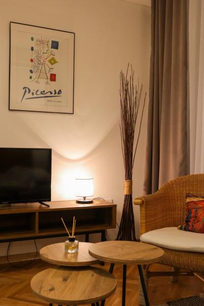 Urban Luxury Studio - Free Parking - Skopje