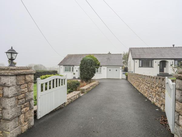 Tyddyn Glas - Red Wharf Bay