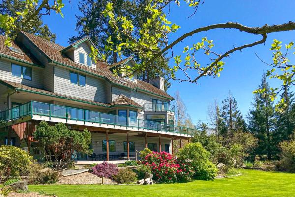 The Quintessa Main House - Langley, WA