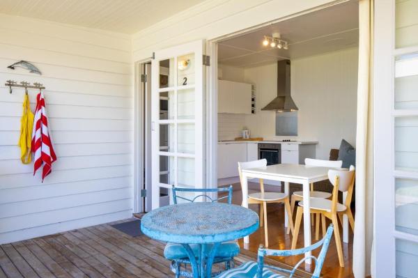 Sorrento Beach Cottages No. 2 - In The Heart Of Sorrento - Portsea
