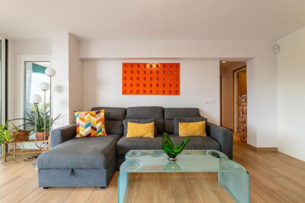 Luxury Designer Beach Front Two Bedroom Apartment - Tarragona