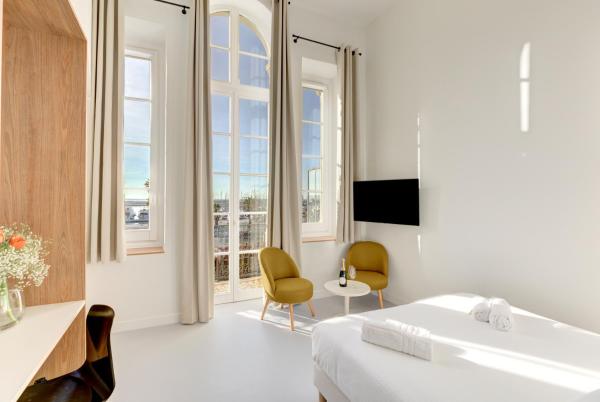 Immogroom - Appartements Luxueux - 2min Du Palais - Vue Mer - Clim - Valbonne