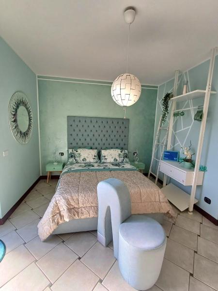 Maryhouse - Como, Italia