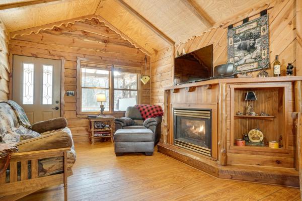 Secluded Family Retreat In Dahlonega With Hot Tub! - Dahlonega, GA