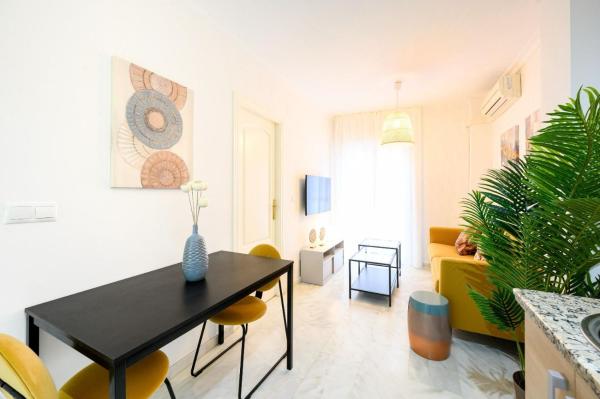 Capitan, 1 Bedromm, City Center & Beach By 10tsea - Fuengirola