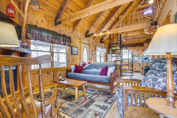 Quaint Dahlonega Cabin With Cavenders Creek Access! - Dahlonega, GA
