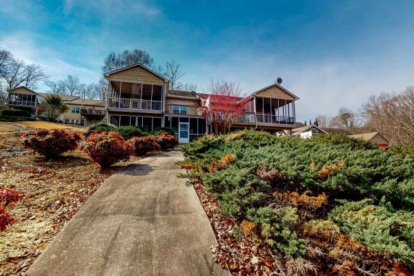 The Tigers Oasis - Seneca, SC