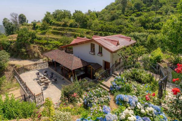 Stayvista At Ethereal View Of Himalayan Peak - Bhowali