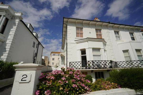 Seafront Medina - Hove