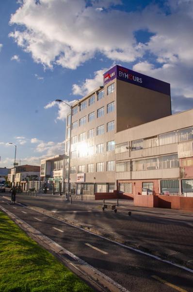 Hotel Byhours Las Américas - Soacha