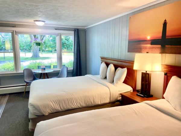 Elk Rapids Lakeshore Inn - Alden, MI
