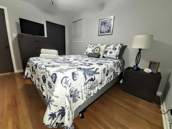 Fantastic 3br Close To Botanical Gardens And Airport - Virginia Beach, VA
