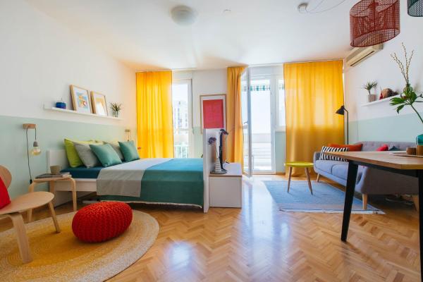 Charming Apartment In Split - Podstrana