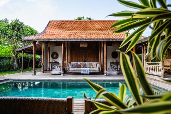The Padang Villa Jungle Escape 5 Mins Drive From Uluwatu's Beaches - Uluwatu