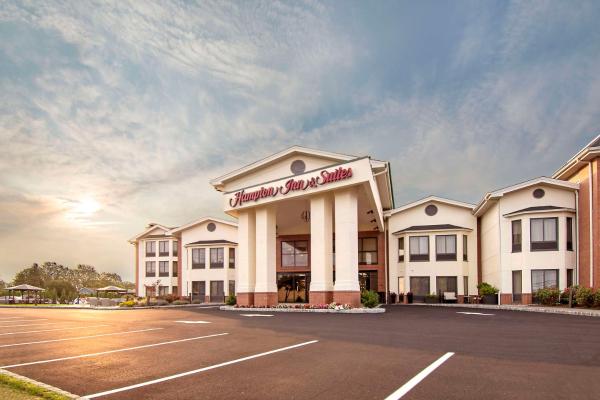 Hampton Inn & Suites Fairfield - Clifton, NJ