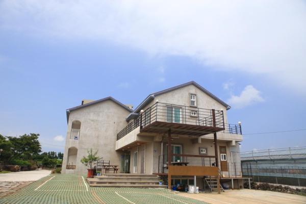 Sanbangsan Hot Spring Pension - South Korea