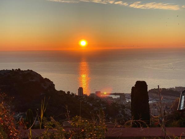 F1 4-bedrooms Villa With Parking, Ac & Pool 8 To 10 Guests - Cap-d'Ail
