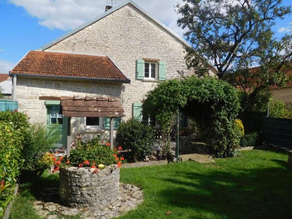 Charmant Gîte Familial Avec Terrasse, Garage Et Jardin Clos à Pont-la-ville - Fr-1-611-35 - Haute-Marne