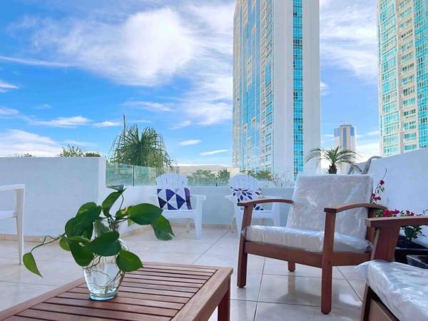 Luxury Home, Jacuzzi/rooftop, King, A/c, Netflix - Querétaro