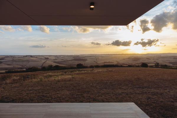 The Cloud At Sen Vineyard - Launceston