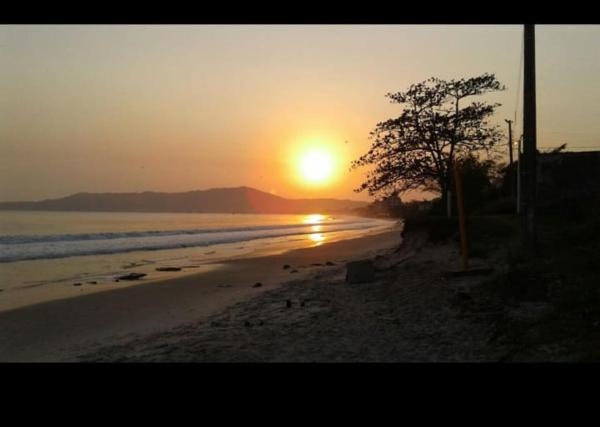 Canasvieiras Meia Quadra Do Mar - Florianópolis
