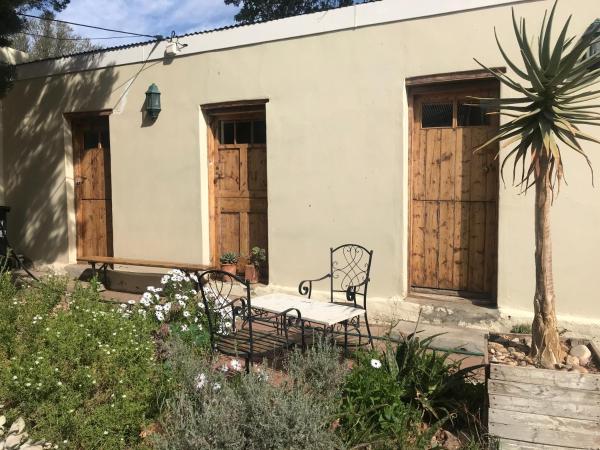 Artkaroo Stay - Oudtshoorn