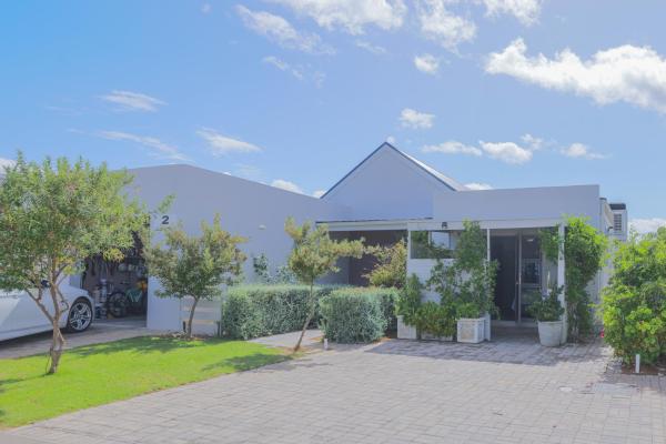 Lily's Rest, Village On Silwerstrand, Robertson - Robertson