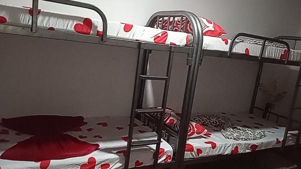 Affordable Bedspacer Good For 8 With Breakfast - Tubigon