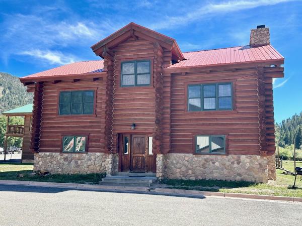 101 River Street Cabin - 레드 리버