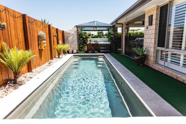 Entertainer's Paradise! Child & Pet Friendly Pool Spa, Movie Room - Close To Australia Zoo - Beerwah