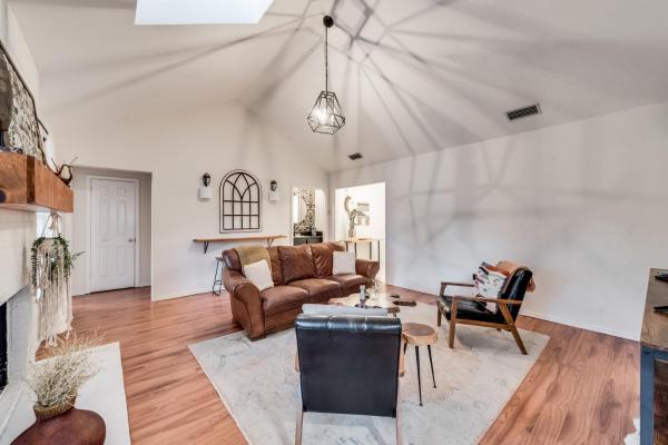 Our Keller Getaway - Roanoke, TX