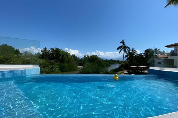 Quinta San Miguel With Pool, Beach 15 Minutes Away. - Bucerías