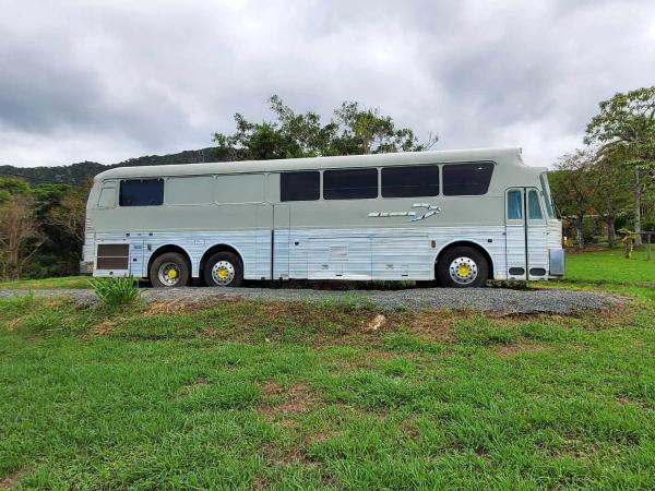 Le Big Bus - New Caledonia