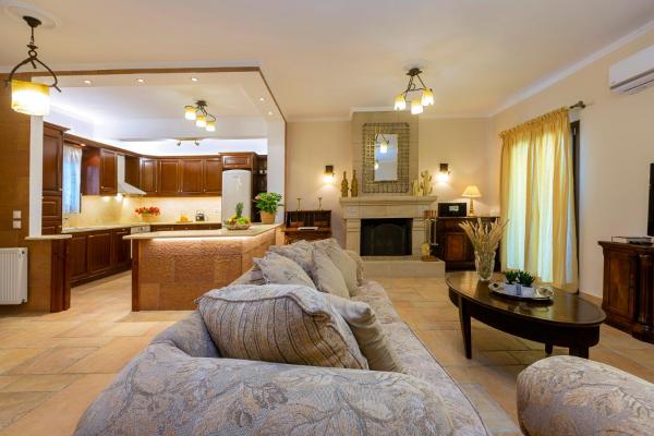 Solaris Methea Deluxe Suites - ケルキラ島
