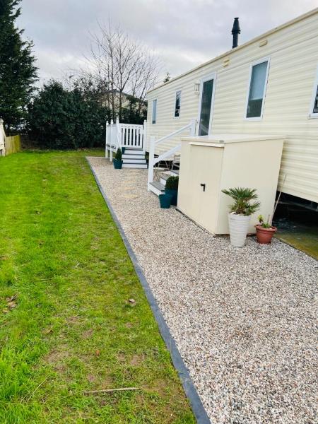 Shell Beach Holiday Home Mersea Coopers Beach - Mersea Island
